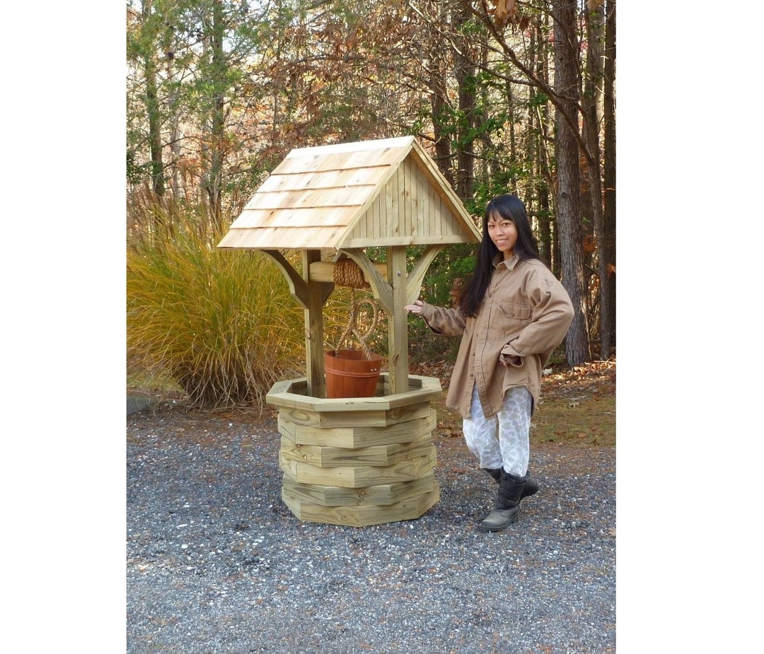 How to Build a 6 Ft. Wishing Well. Downloadable Woodworking Plans ...