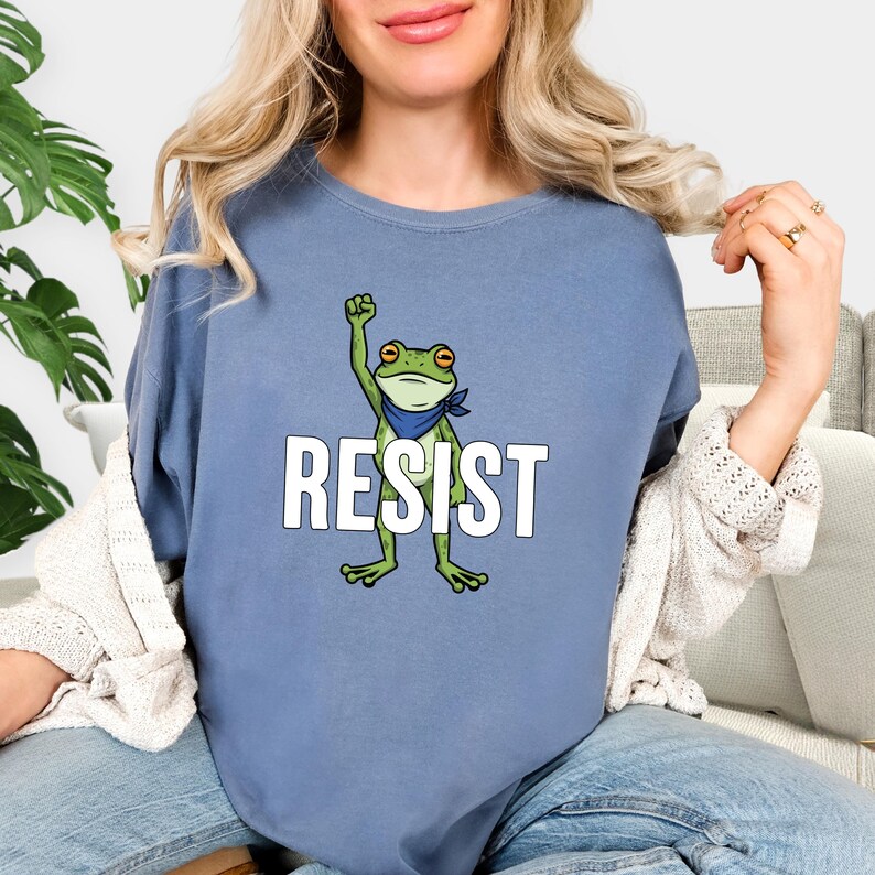Resist Frog Shirt | Free Portland Freedom Frog Tee | Anti-maga ...