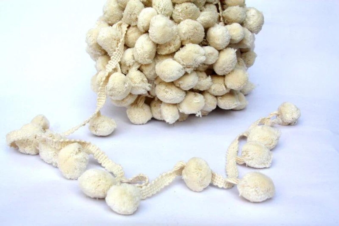 Off White Cotton Pom Pom Trim, Dye Able Lace, Indian Pompom, 1 Yard - Etsy