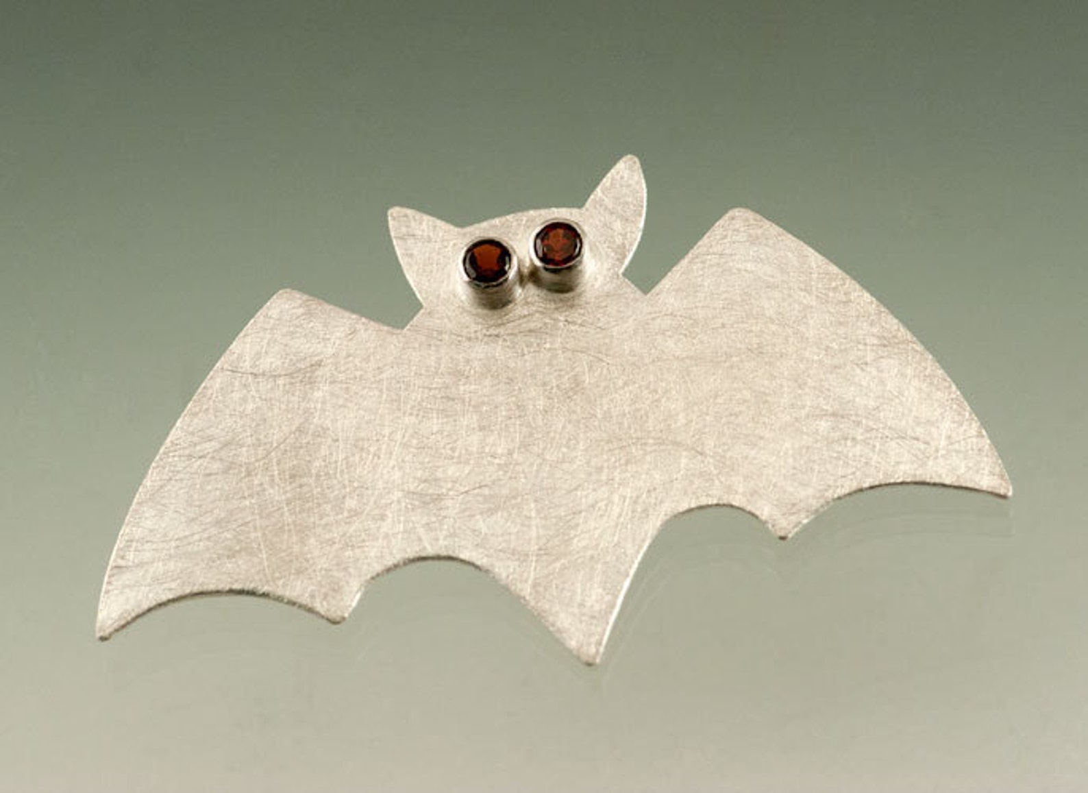 Sterling Silver Bat Brooch Garnet Eyes Halloween Silver - Etsy