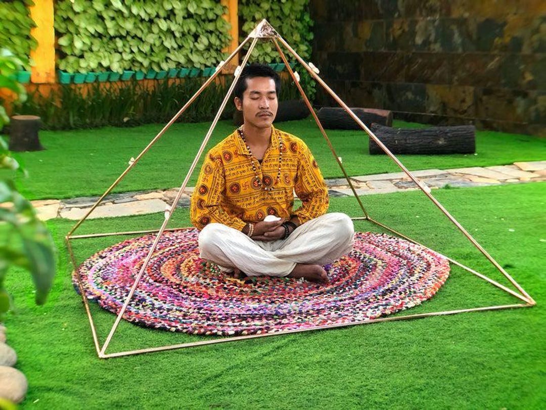 NEW Deluxe Copper Lite Duty Giza 5 Feet Meditation Pyramid 16 Main Pipes and 5 Corner Connectors ...