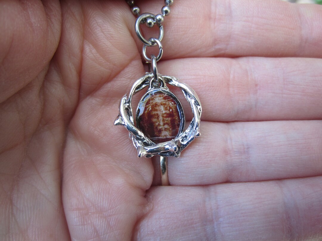 Crown of Thorns / Shroud of Turin Photo Pendant & Necklace - Etsy Australia