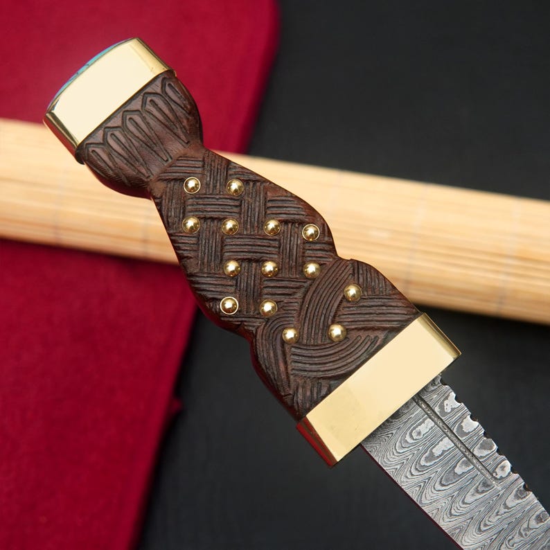 Custom Damascus Sgian Dubh Knife | Hand-forged Scottish Dirk With ...