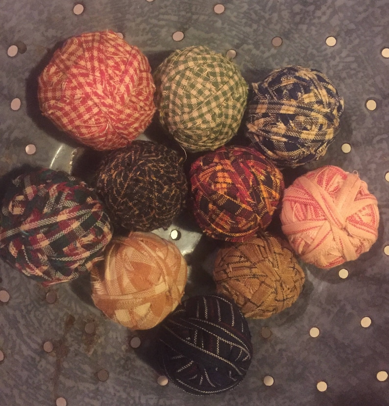 5 Ragballs Primitive Farmhouse Rag Balls Large Rustic - Etsy