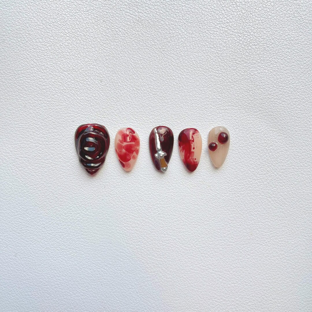 Nails Inspired by the Last of Us - Apocalypse Ellie Williams Press Ons ...