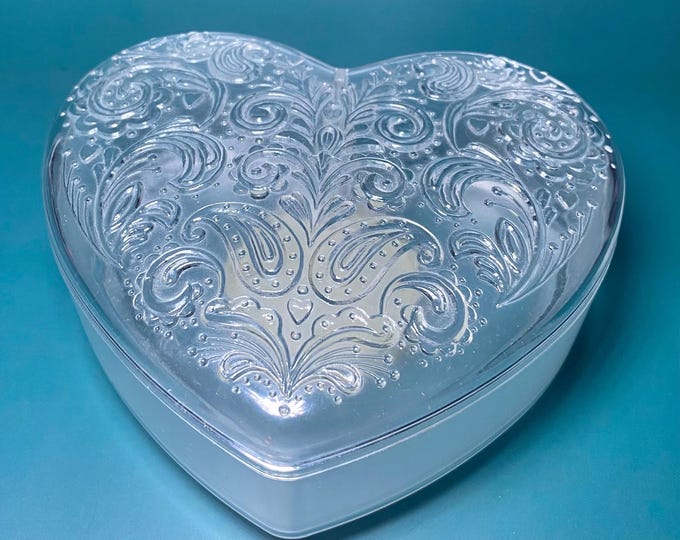 Vintage Avon Heart Shaped Musical Powder Box Vanity Dresser Trinket ...