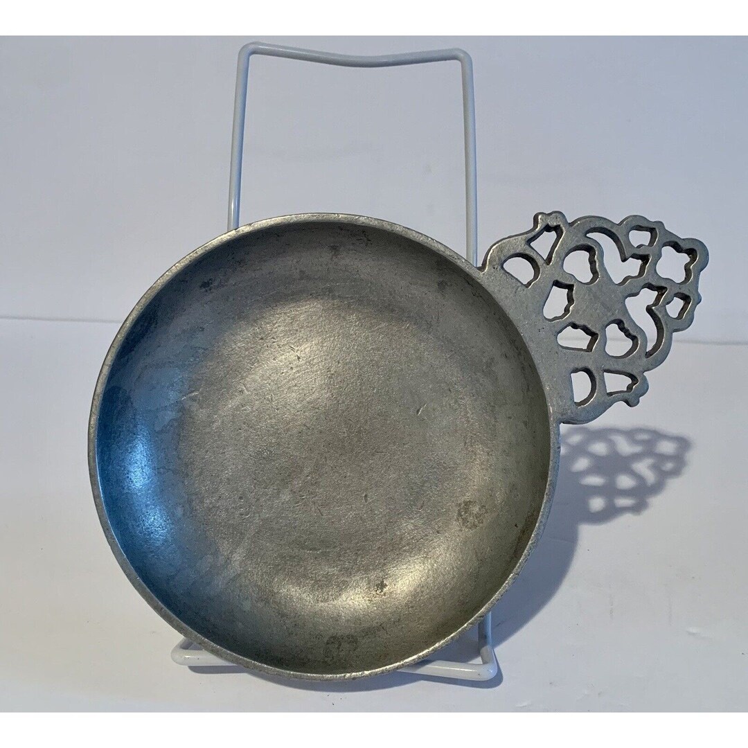 Wilton Columbia Pa. Pewter Porringer Bowl 5-3/4" RWP 105 Spoon Rest ...