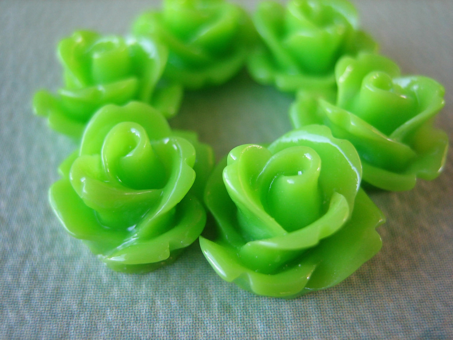 Green Mini Roses, 6pcs Mini Rose Flower Cabochons, 10mm Resin Green ...