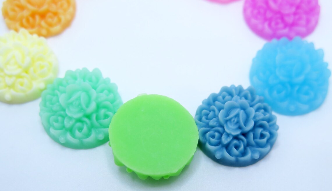 Rosebud Flower Cabochons, Resin 10 Color Sampler Pack, 17mm Resin ...