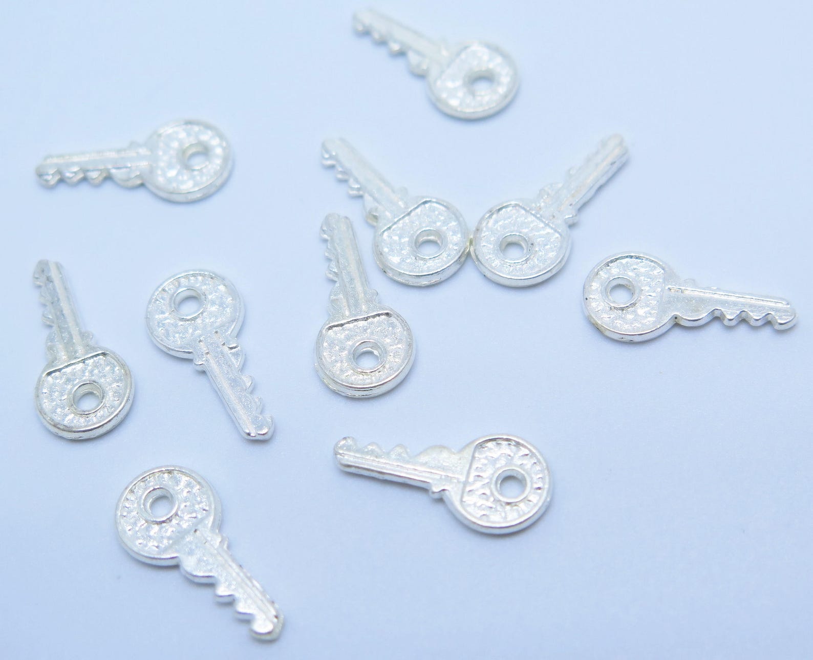 Key Charms, Silver Keys, Diy Keys, Small Keys, Mini Keys, 10pcs, 15x7mm ...