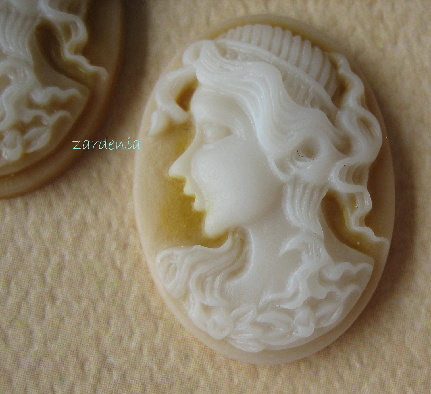 2PCS - Oval Lady Cameos - Caramel - 24x18x5mm - Etsy