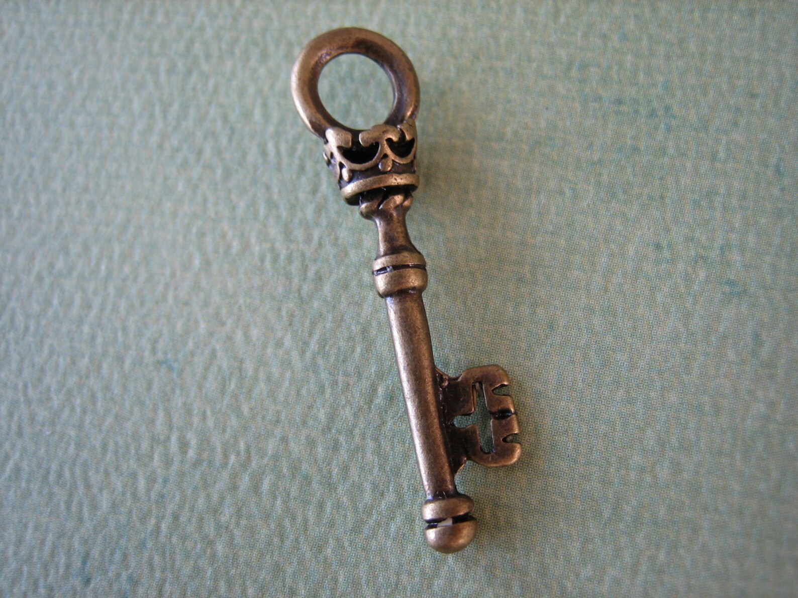 Key Charms, Key Charm, Key Pendant, Antique Bronze Key Charms, 2 Pieces ...