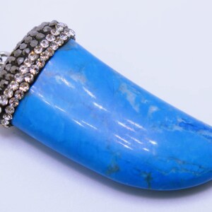 Blue Howlite, Turquoise Blue Dyed Howlite With Hematite and Crystal ...
