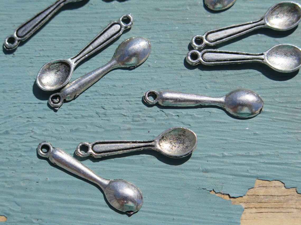 Spoons Mini Spoon Charms 10 Pcs Silver Toned Mini Spoon - Etsy