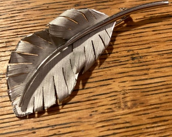 Vintage Feather Pin - Etsy