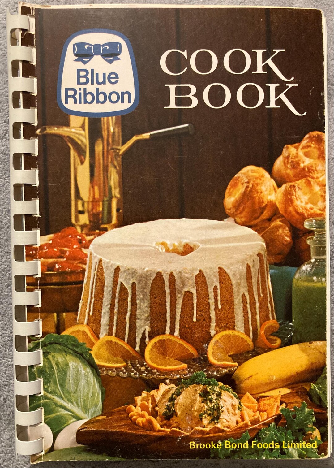 Vintage Blue Ribbon Cook Book Canadian Classic Recipes 1970 Brooke Bond ...