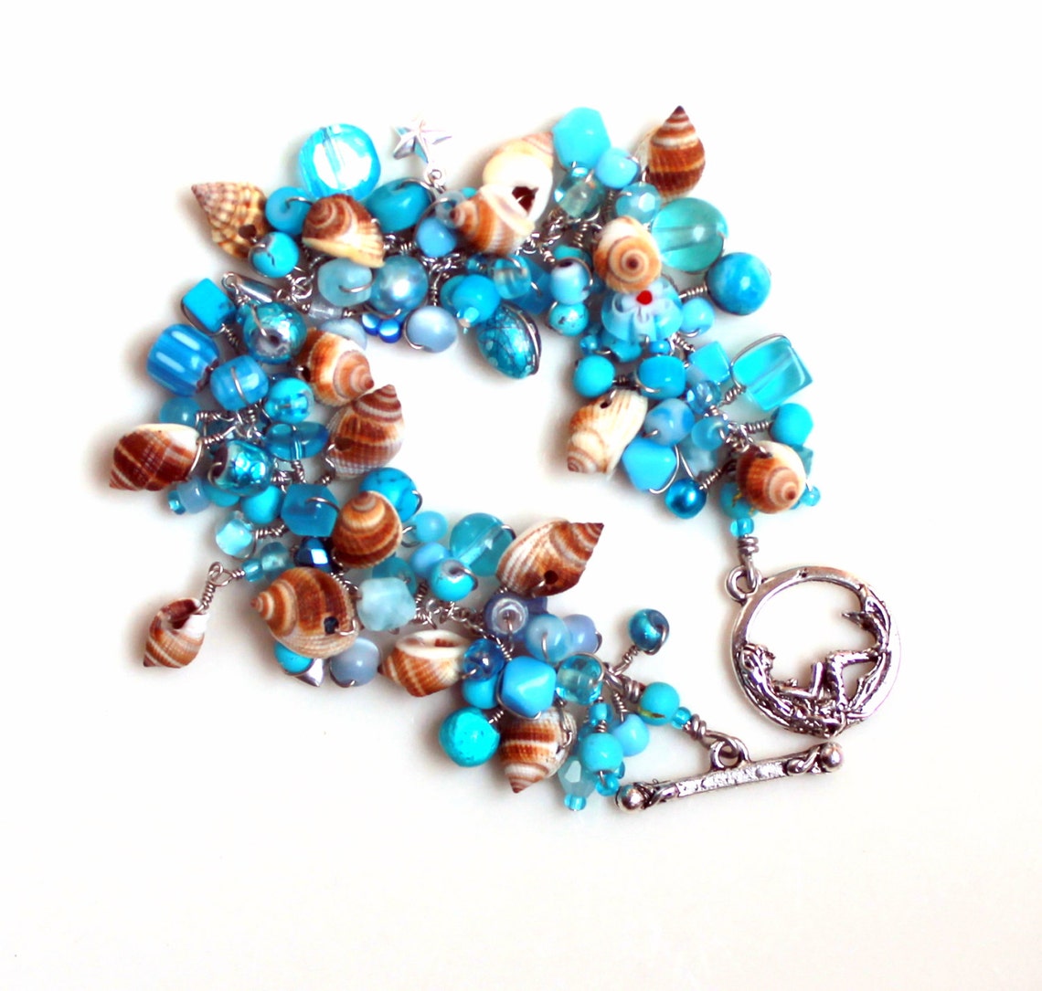 Beach Bracelet by Uniquenecks / Cyan Blue Wire Wrapped Seashell ...