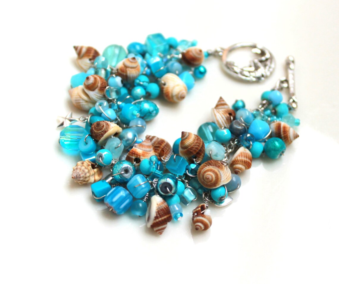 Beach Bracelet by Uniquenecks / Cyan Blue Wire Wrapped Seashell ...