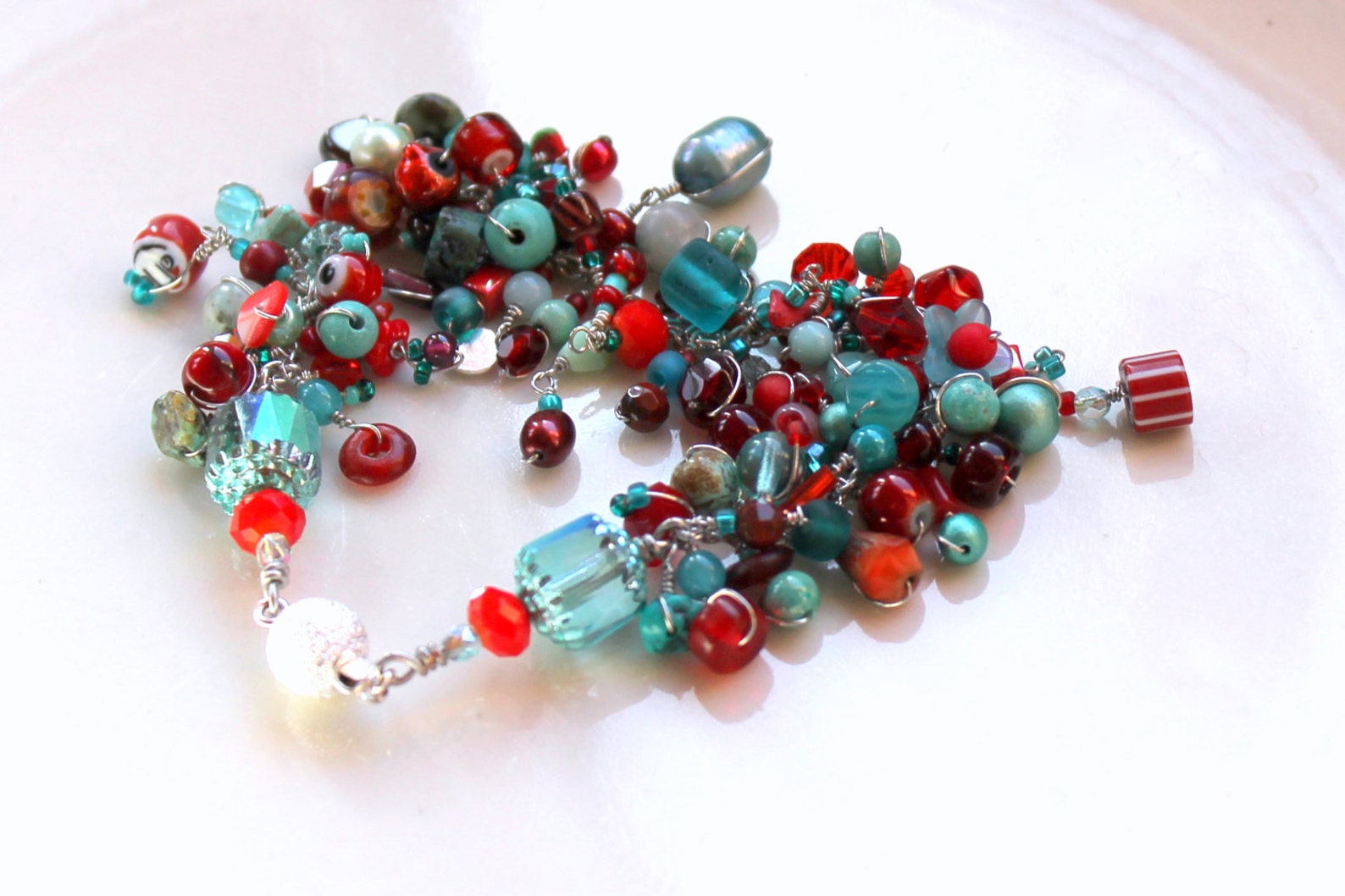Red Turquoise Mint Wonder / Beaded Bracelet / Red Garnet Gemstones ...