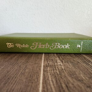 Vintage 1970's Rodale Book on Herbs | Hardback Book on Herbs - Etsy