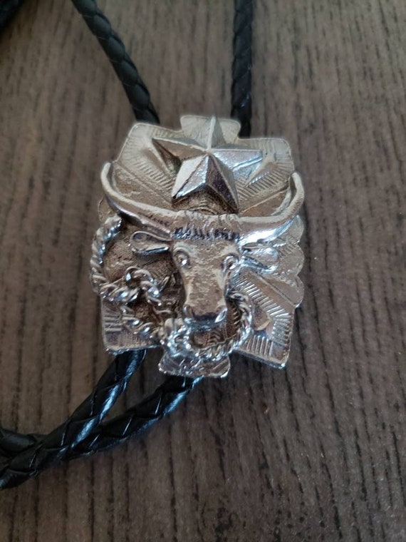 Western Design Bolo Tie with Texas Star Long Horn and… - Gem