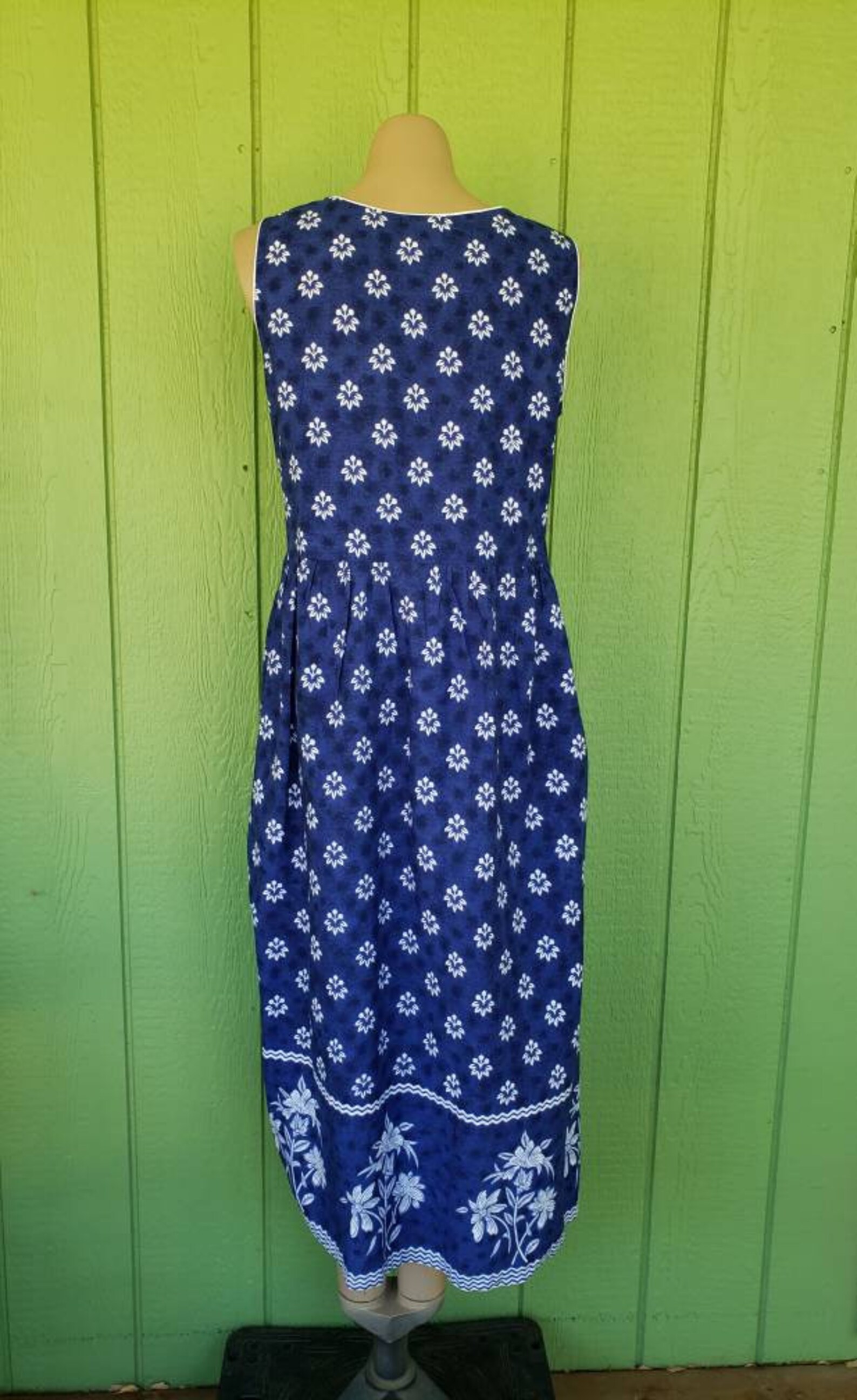 Vintage Country Cottage Style Dress by the Vermont Country - Etsy