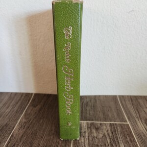 Vintage 1970's Rodale Book on Herbs | Hardback Book on Herbs - Etsy