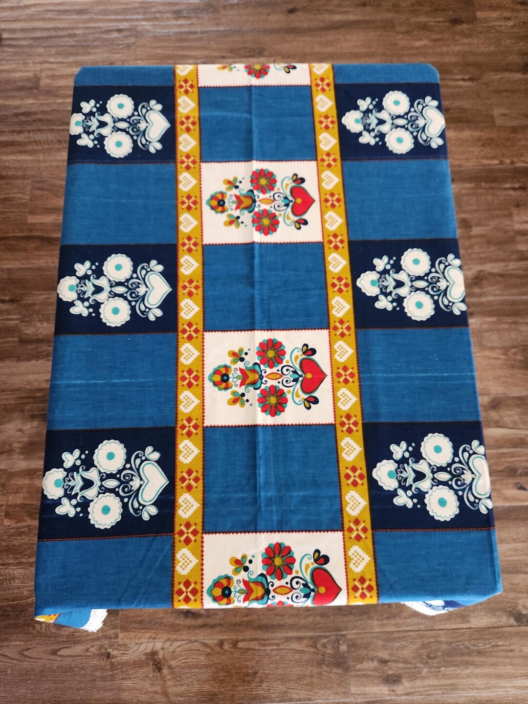 Vintage Fabric Pennsylvania Dutch Print Tablecloth - Etsy