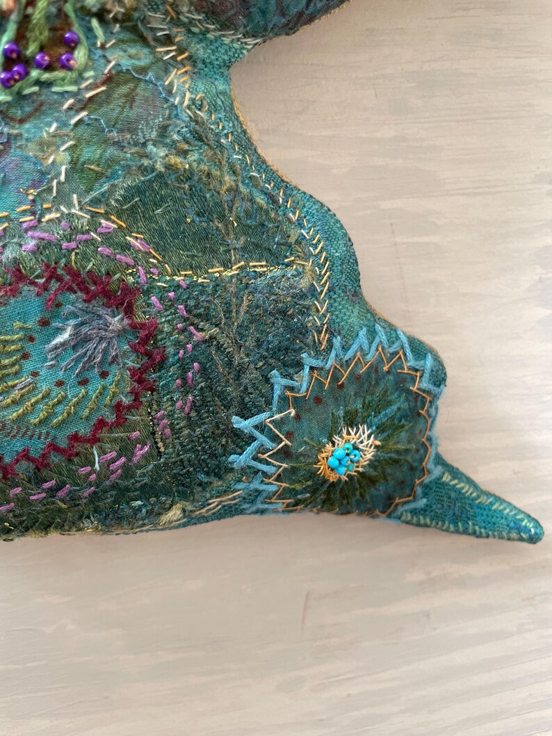 Hand-embroidered Bird Wall Sculpture, Textile Art by Daria Sikora - Etsy