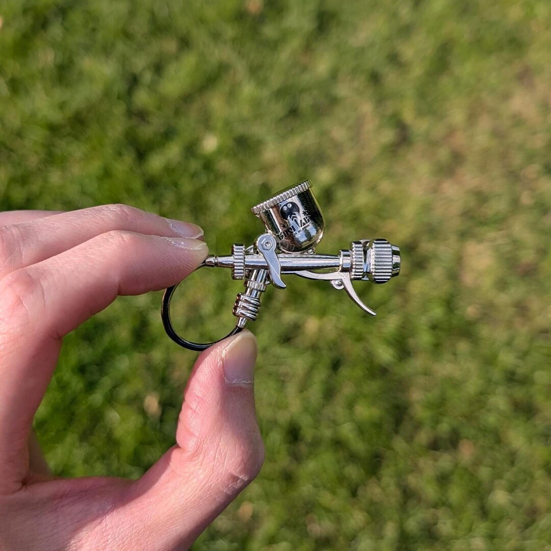 Aerospray MG Metal Pin - Splatoon 3 Weapon Badges - Etsy