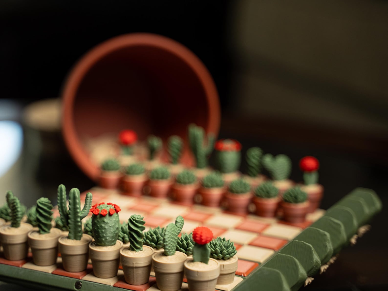 Cactus Chess Set – Succulent Chess Board in Pot | Unique Chess Pieces ...