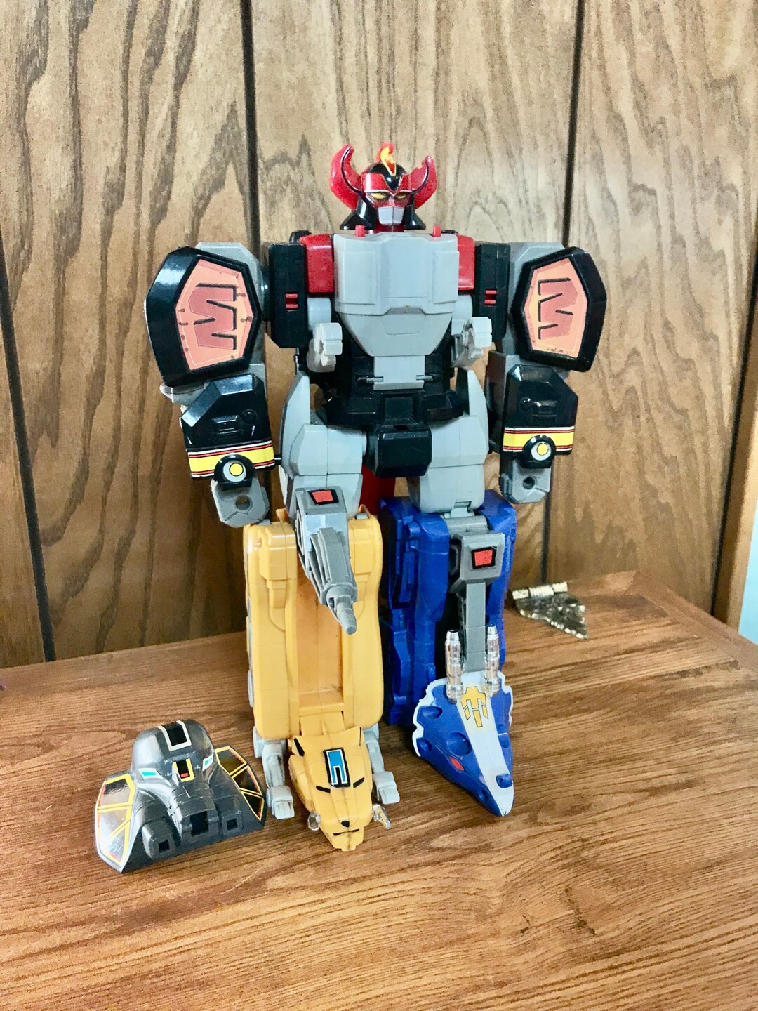 Vintage 1991 Voltron Megazord Figure 9-13" Moveable Arms, Legs, Head ...