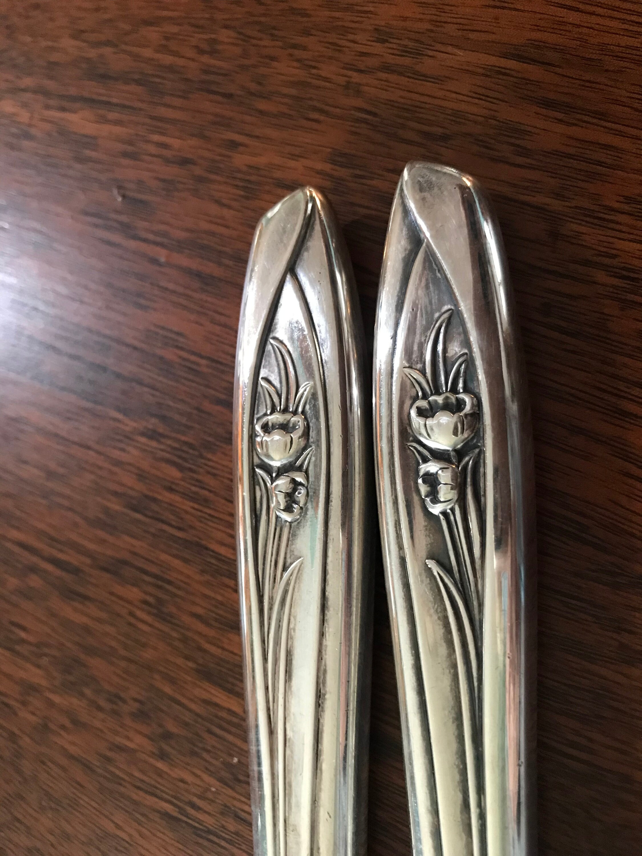 1956 Tulip Silver Plate 2 Grille Knives International Silver "tulip ...