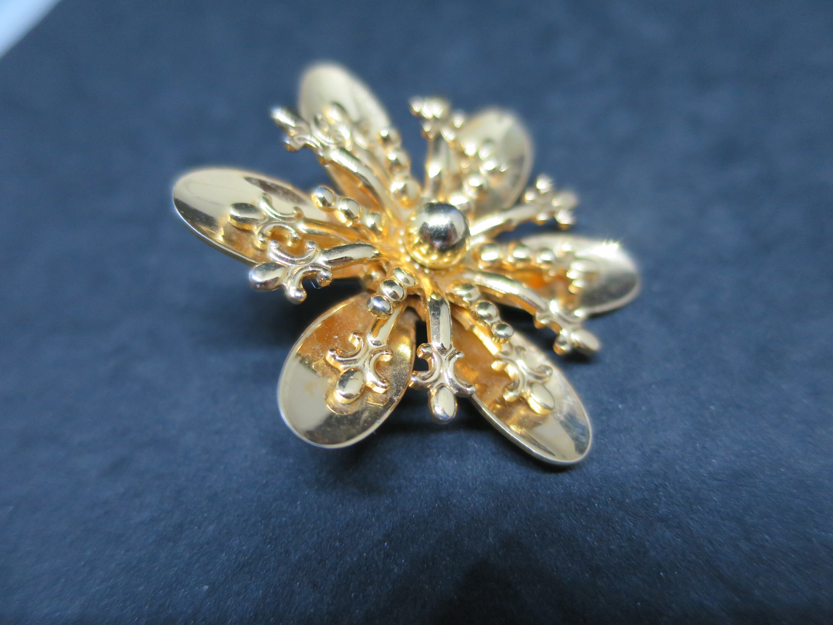Gold Snowflake Brooch Snow Crystal Winter Brooch Polished - Etsy UK