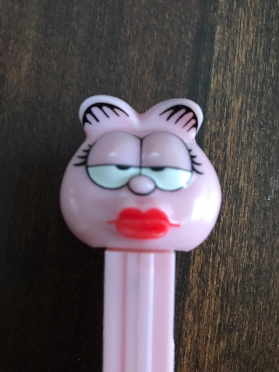 Arlene, Garfield Girlfriend Cat Pink Pez Candy Dispenser Pink Stem ...