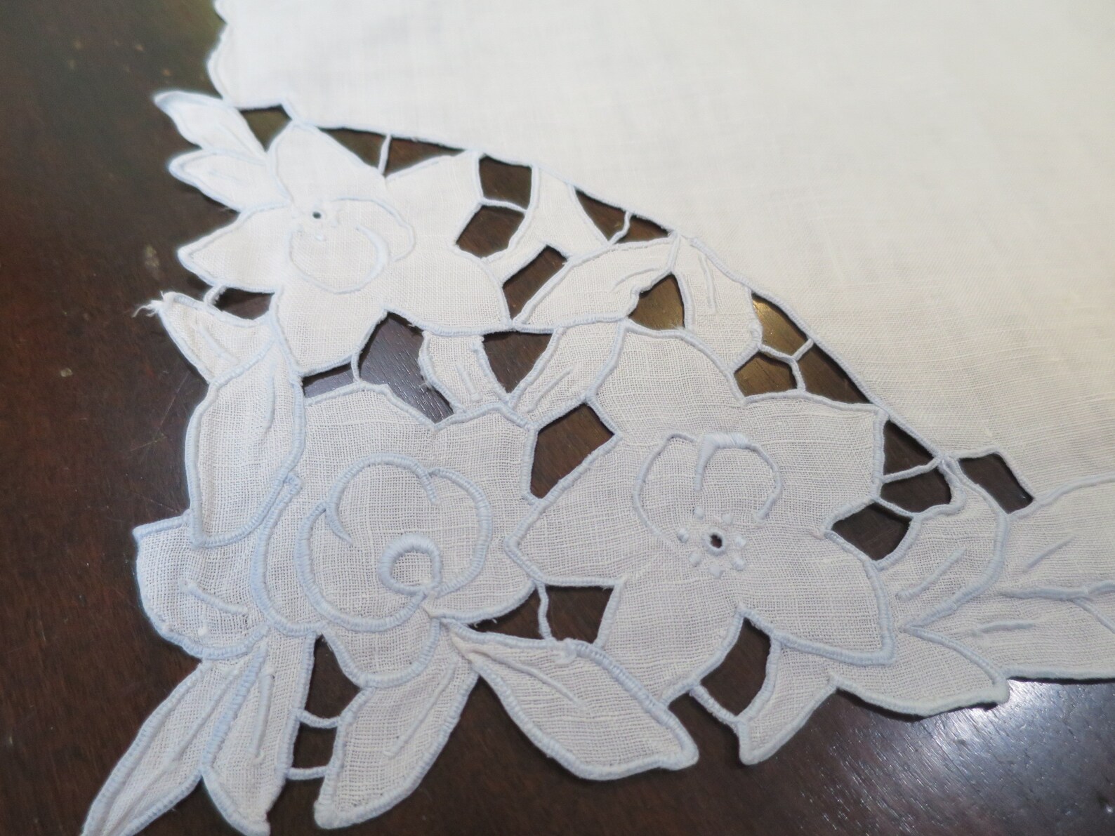 White Linen Cutwork Doily Blue Machine Embroidery Flower - Etsy