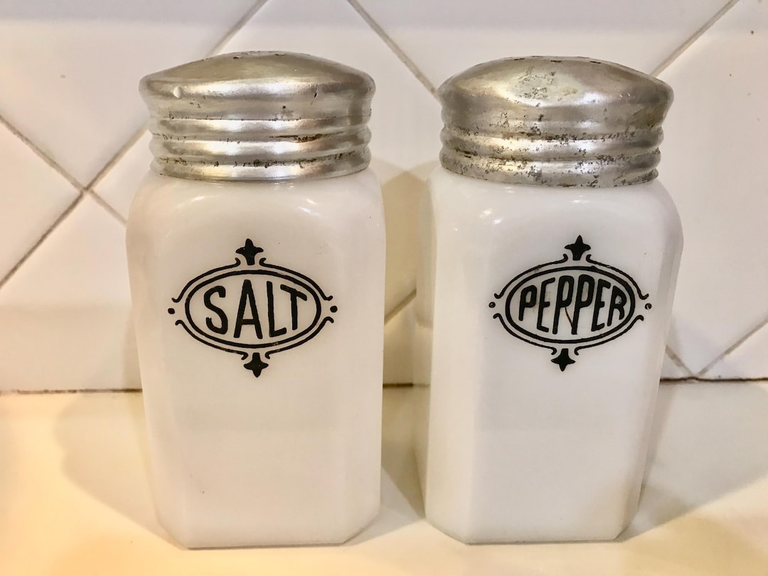 Milk Glass Stove Shakers Vintage 1940s-50s Kitchen Square Salt/pepper ...