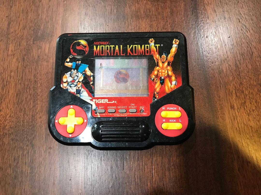 Midway Mortal Kombat 1988 Tiger Electronics Hand Held Video Game ...