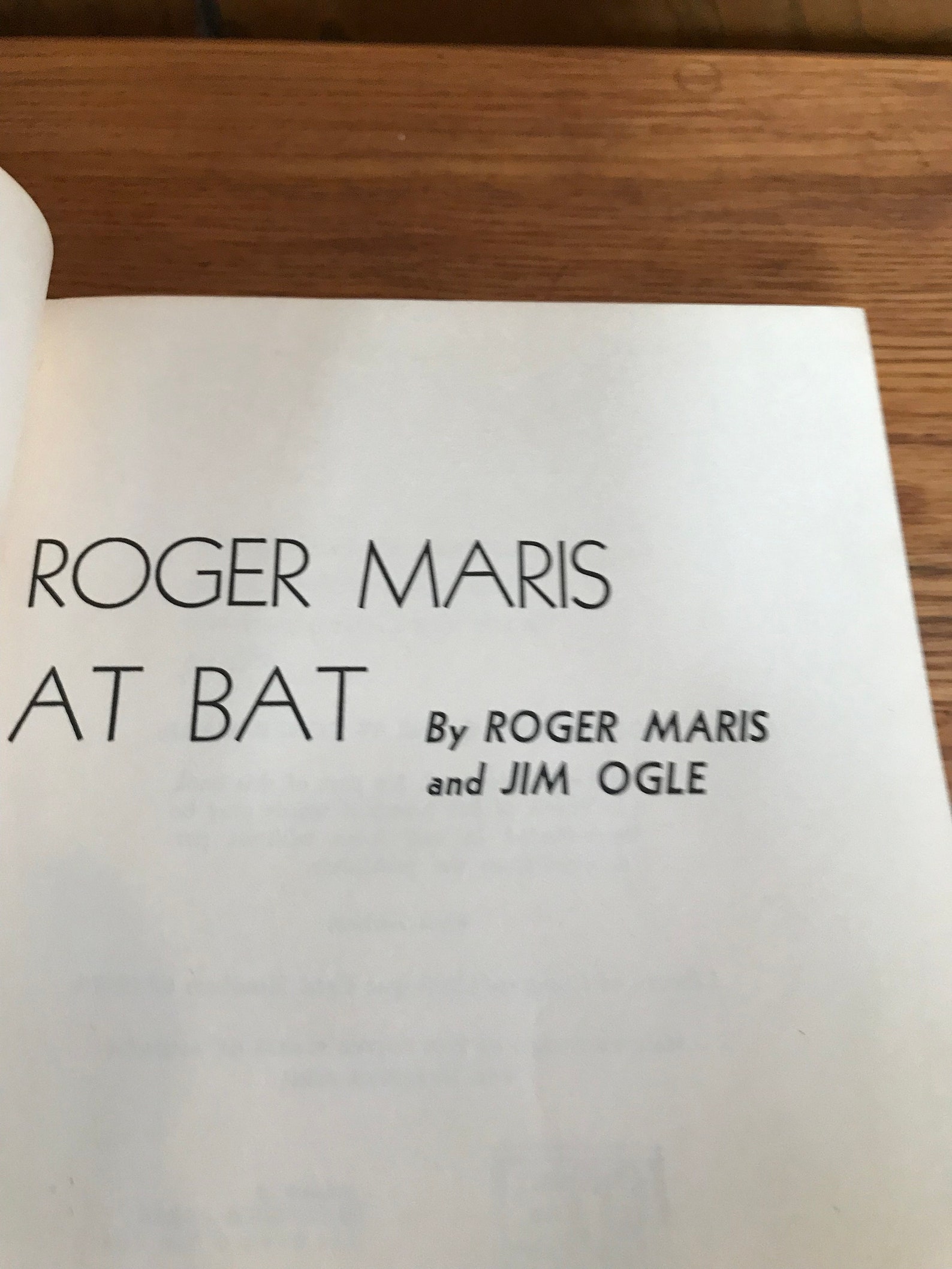 Roger Maris at Bat Baseball Book by Roger Maris + Jim Ogle Hard Cover W ...