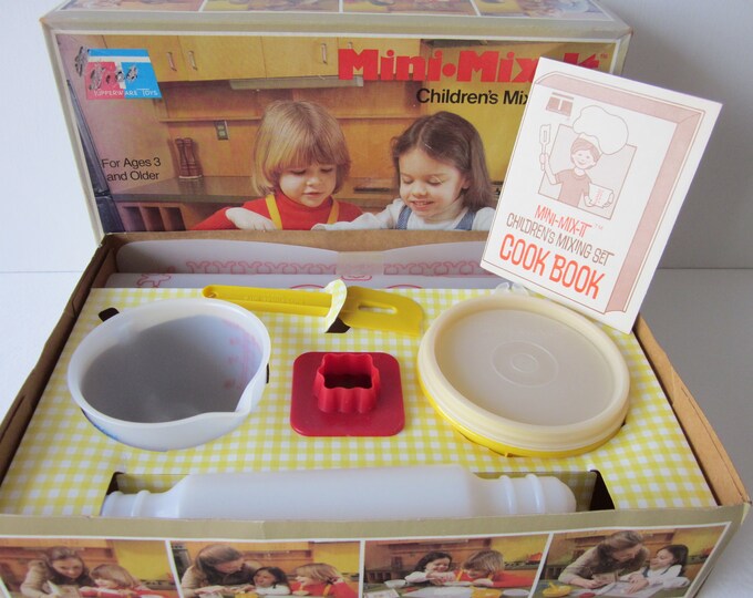Vintage Tupperware Toys Mini Mix It Children's Mixing Set - Etsy