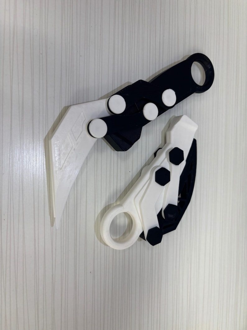 3D Printed Karambit Foldable Fidget Toy | Gamer Gift | Cosplay Knife ...