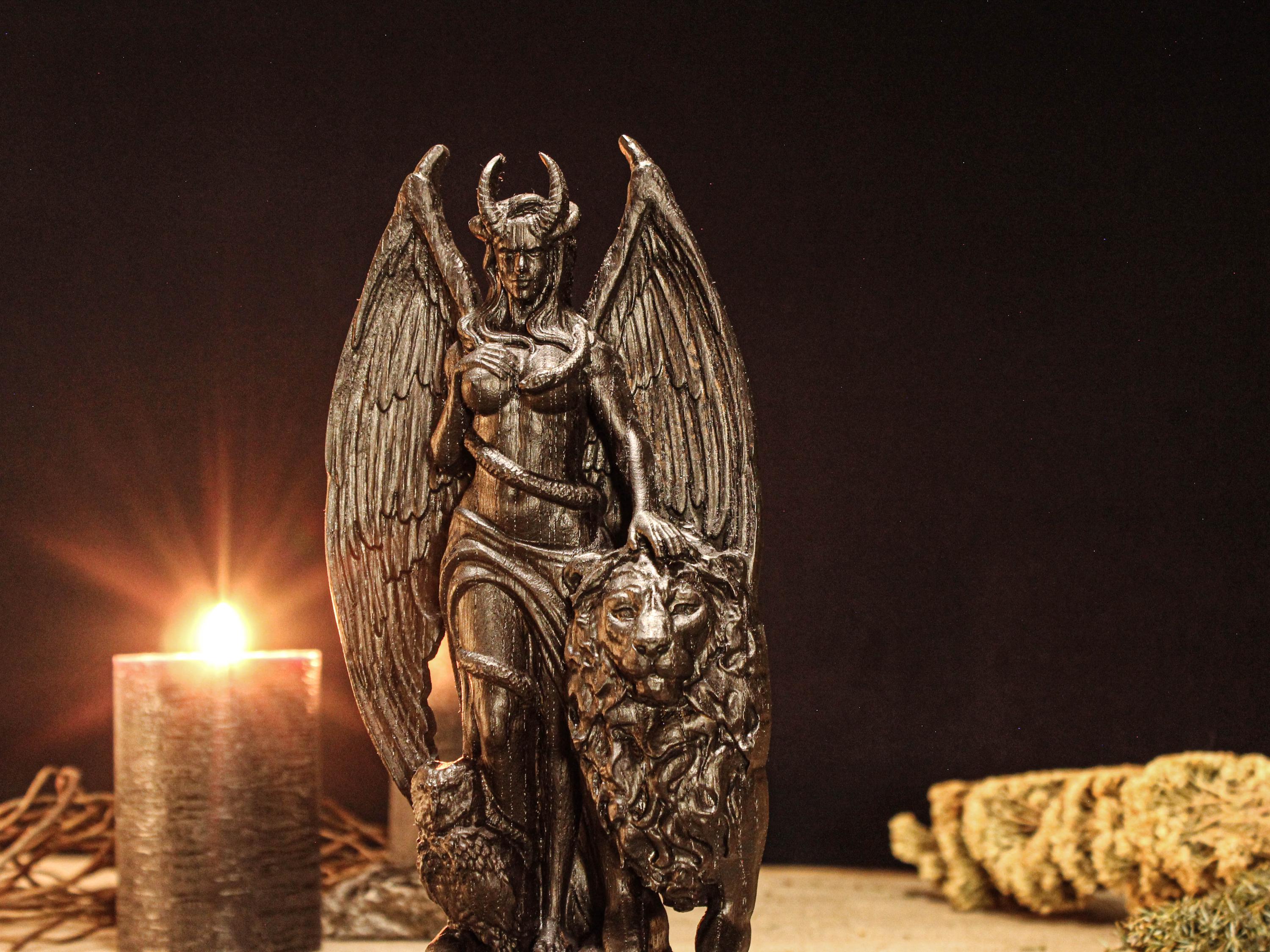 Black Lilith Statue, Wiccan Goddess of Feminine Wisdom, Carved Lilith ...