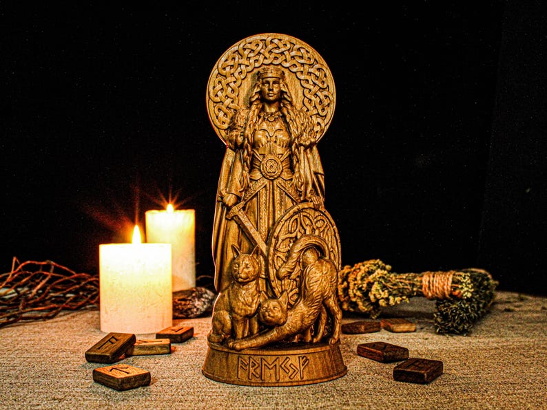 Freyja Figure, Norse Goddess Freyja, Freyja Statue, Pagan Goddess ...
