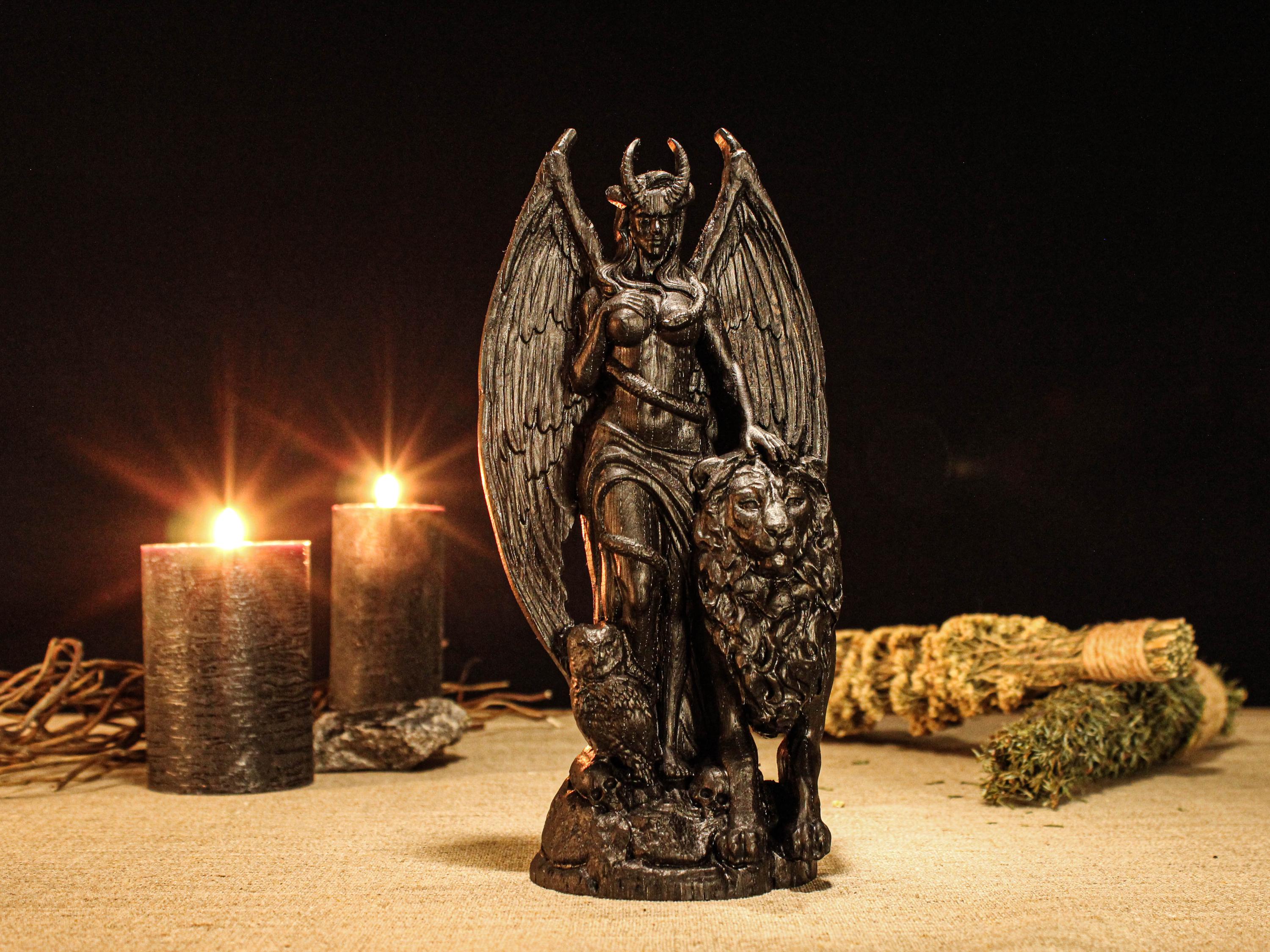 Black Lilith Statue, Wiccan Goddess of Feminine Wisdom, Carved Lilith ...