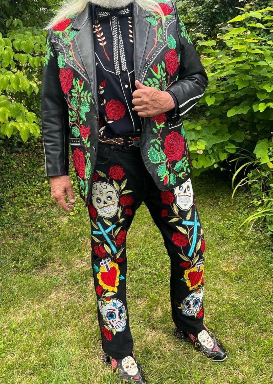 Hand-embroidered Men's Western Suit | Skull & Rose Mariachi Outfit ...