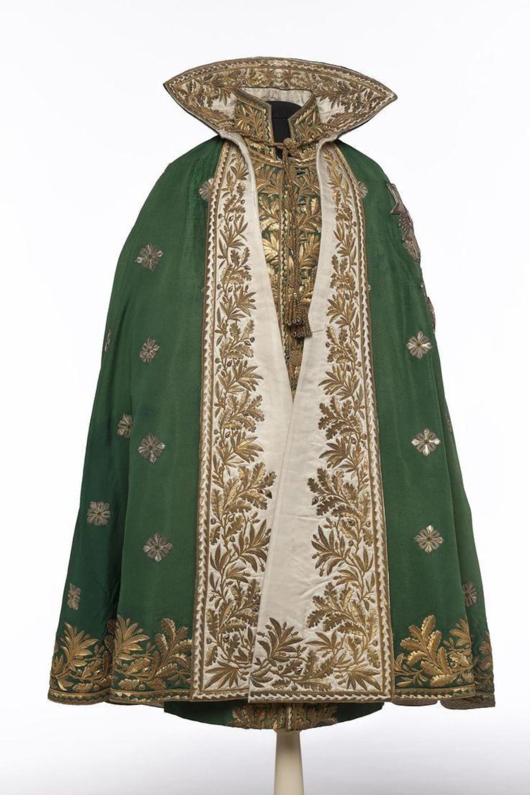 Men Green Customize Capes Golden Embroidered Wide Stand Collar 18th ...