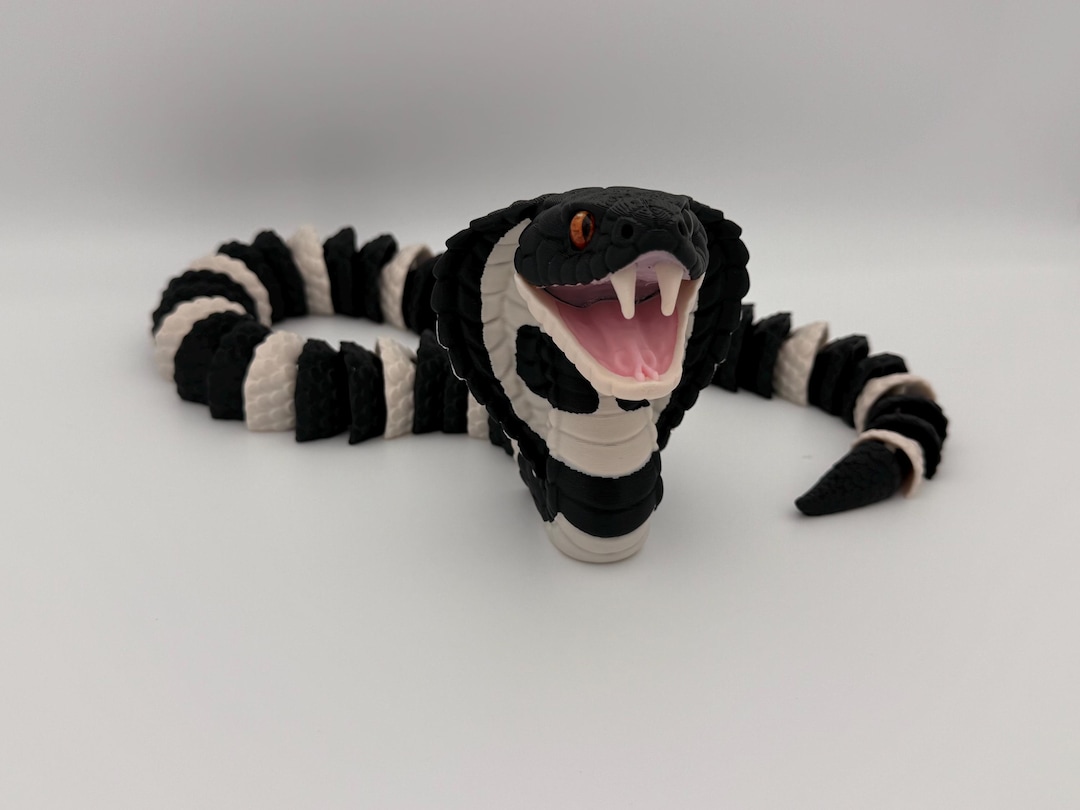 Articulated King Cobra Snake Toy and Display Model Piece – Realistic ...