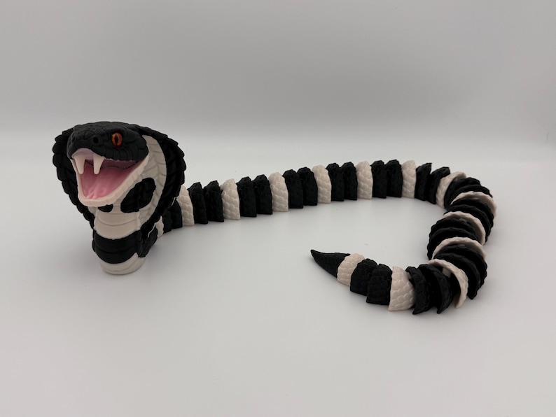Articulated King Cobra Snake Toy and Display Model Piece – Realistic ...