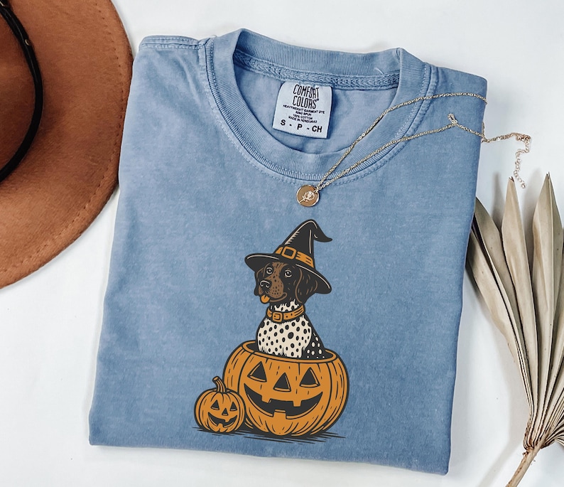Comfort Colors® Halloween Shorthaired Pointer Shirt, Retro Fall Spooky ...