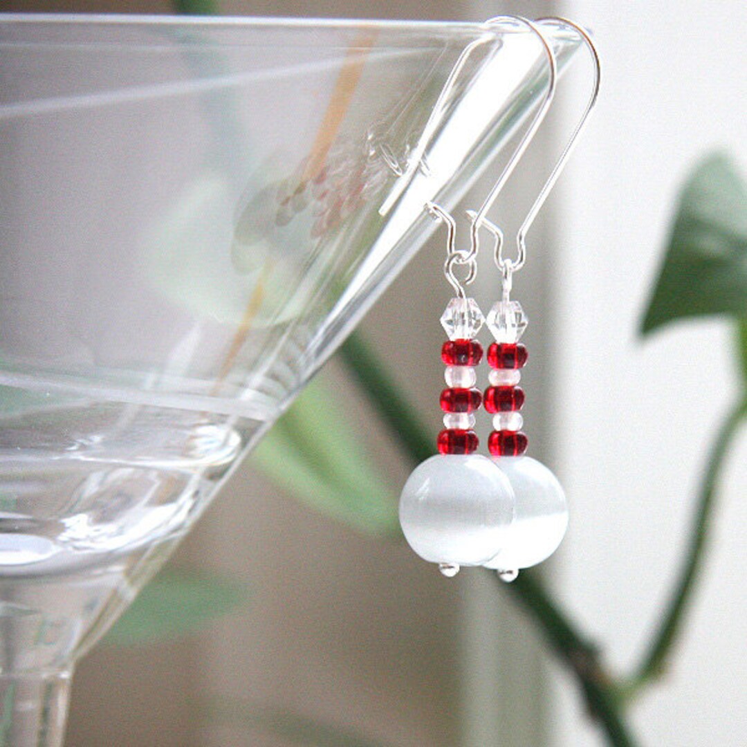 Where is Waldo Candy Cane Red & White Stripe Large Cats Eye Glass Bead ...